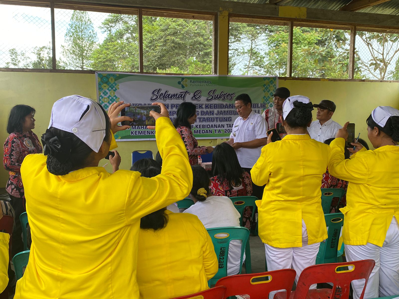 Pelaksanaan Praktek Kebidanan Publik di Desa SItmapurung dan Jambur Nauli